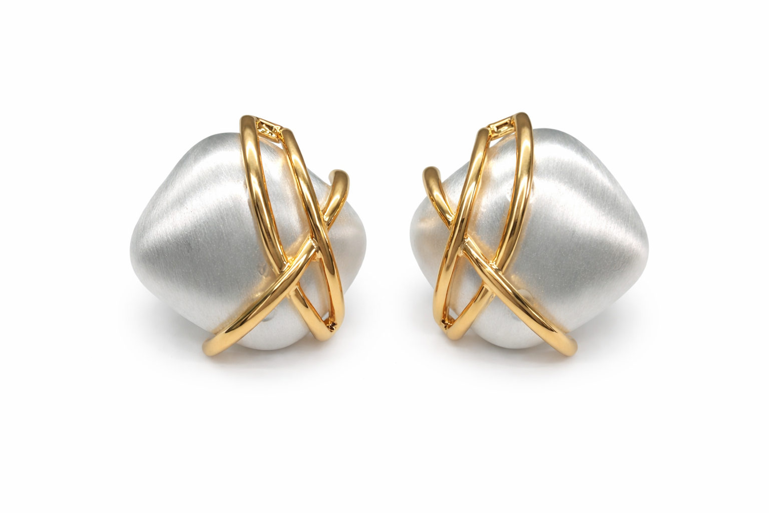 Orbit Pebble Studs – ARISAA